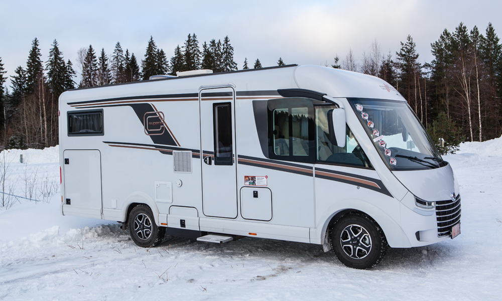 Koeajossa: Carthago Tourer I 145 RB Le Superior -matkailuauto – Laatua ...